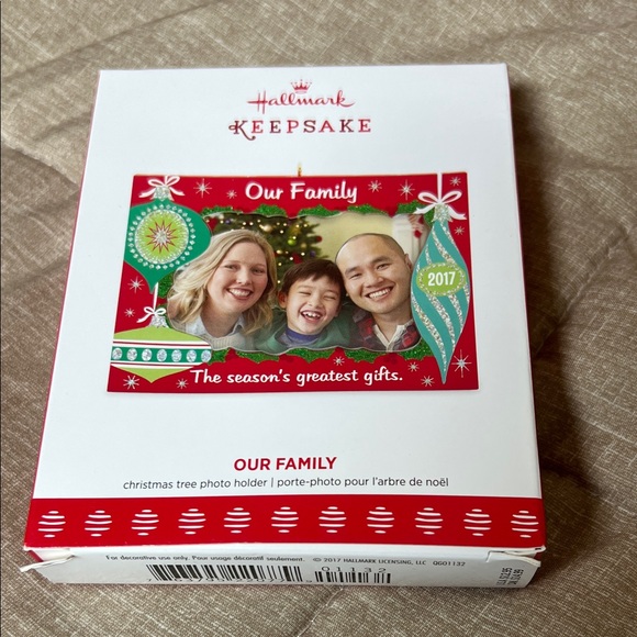 Hallmark | Holiday | Nib 27 Hallmark Keepsake Our Family Photo Holder ...
